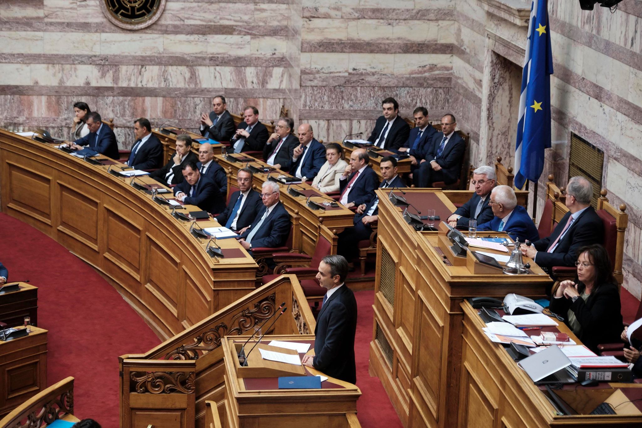 Το παρουσιολόγιο του Κυριάκου και τα sms του Καλαφάτη - dailypost.gr
