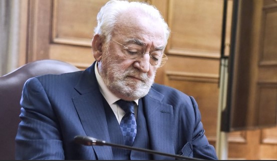 Επίθεση Καλογρίτσα στον Παππά για τη μήνυση σε βάρος της γραμματέως του ...