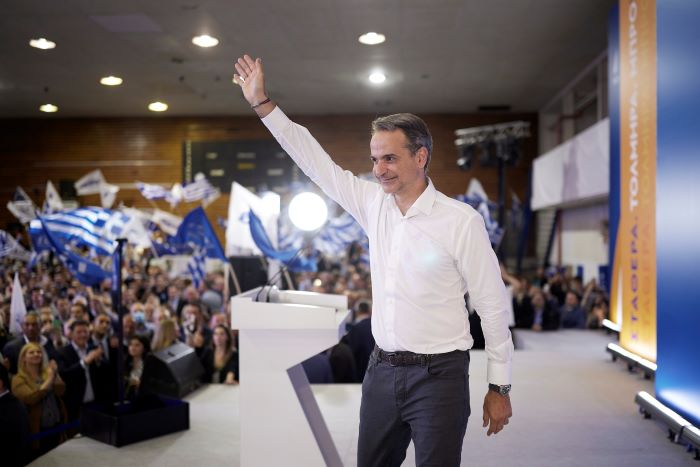«Πόσες Δήμητρες κάνει το σουβλάκι ζήτησε τα ρέστα σου από τον Γιάνη ...