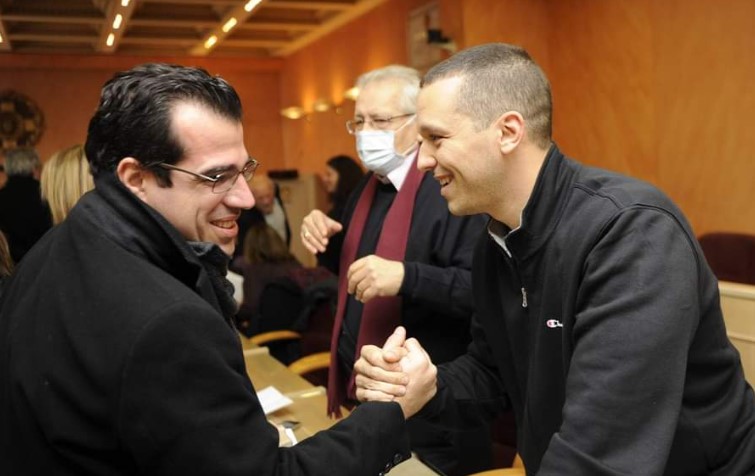 Εξηγήσεις Πλεύρη για τη φωτογραφία με τον Κασιδιάρη - dailypost.gr