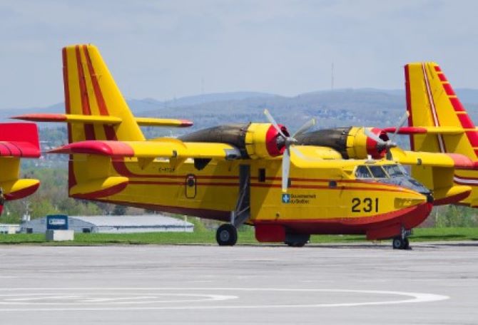 Δένδιας: «Ξεκινούν διαδικασίες για προμήθεια πυροσβεστικών αεροσκαφών ...