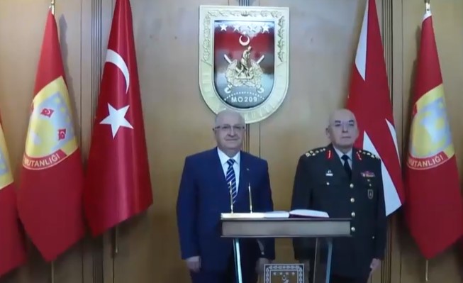 Διαψεύδει η Αθήνα τα δημοσιεύματα περί επίσκεψης του Τούρκου υπουργού ...