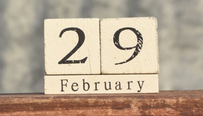 Πως καθιερώθηκε η 29η Φεβρουαρίου ως η ημέρα που οι γυναίκες ζητούν σε ...