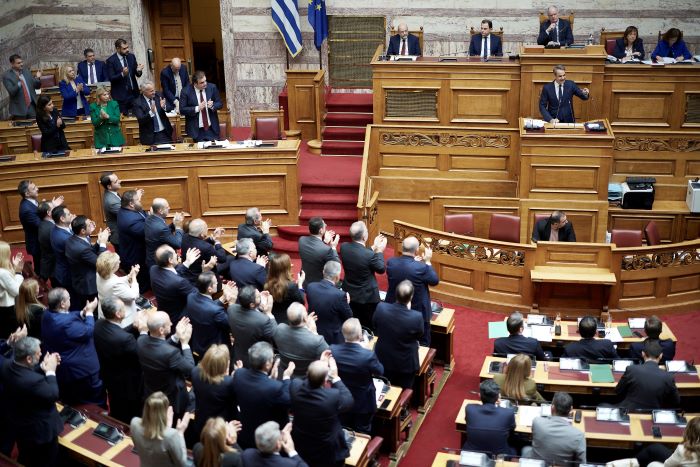 Ψηφίστηκε από την ολομέλεια της Βουλής το νομοσχέδιο για την Ενίσχυση ...