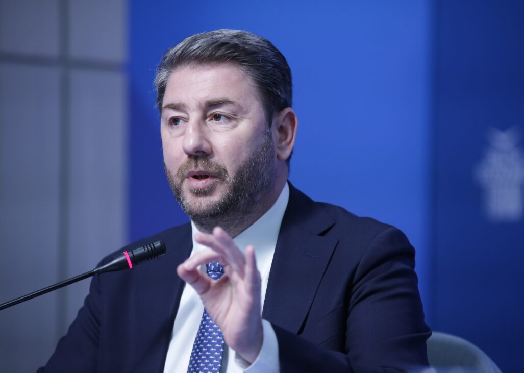 Από τη Σέριφο ξεκίνησε τις περιοδείες ο Νίκος Ανδρουλάκης – Επισκέφτηκε ...