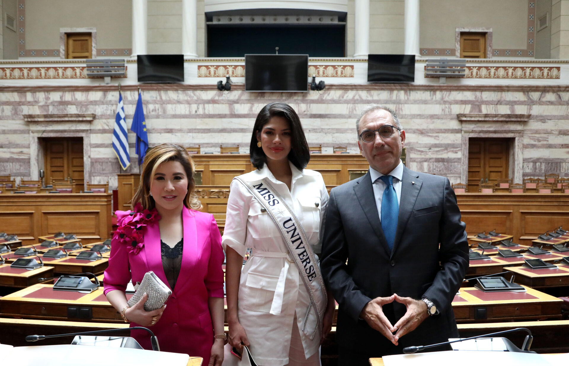 Η εντυπωσιακή Μις Υφήλιος, καλλονή από τη Νικαράγουα, επισκέφθηκε τη ...
