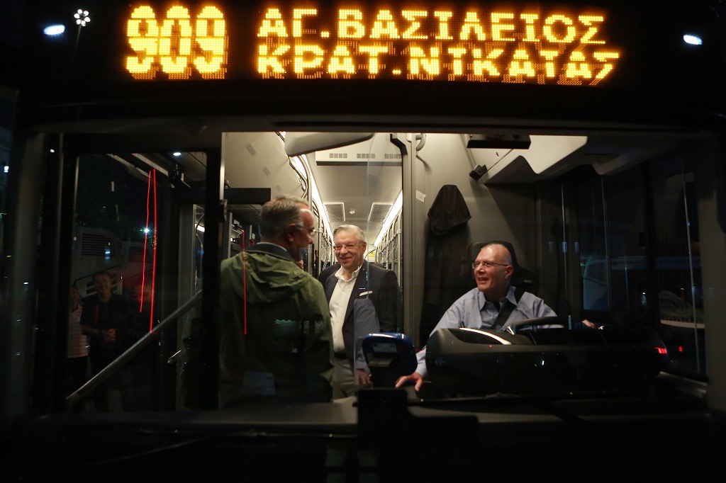 Βγήκαν στους δρόμους της Αθήνας τα νέα ηλεκτρικά λεωφορεία (photos ...