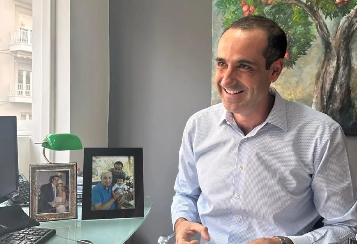 O Γρηγόρη Δημητριάδης, μιλά για τον παππού Κωνσταντίνο Μητσοτάκη (photo ...